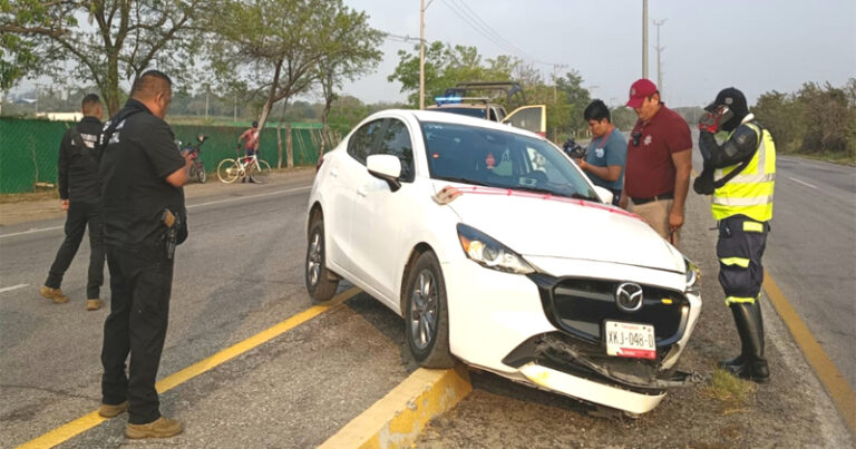 Auto choca con guarnición en el corredor urbano - Expreso de Tamaulipas