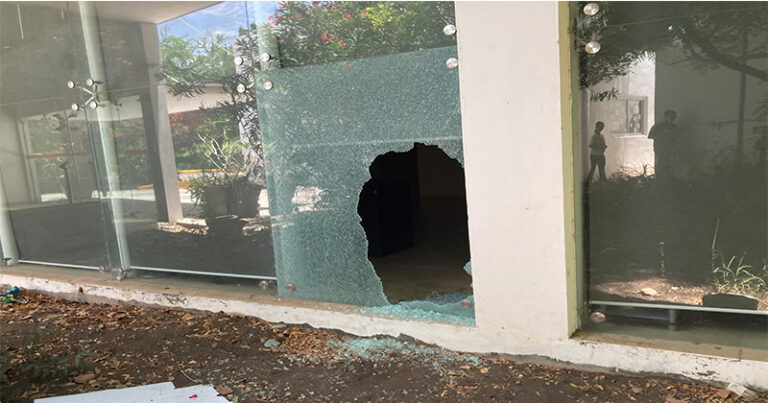 Cacos atracan la Cruz Roja - Expreso de Tamaulipas
